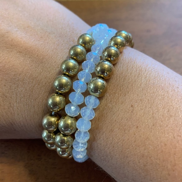 Jewelry | Gold And Clear Bead Bracelet Stretchy | Poshmark
